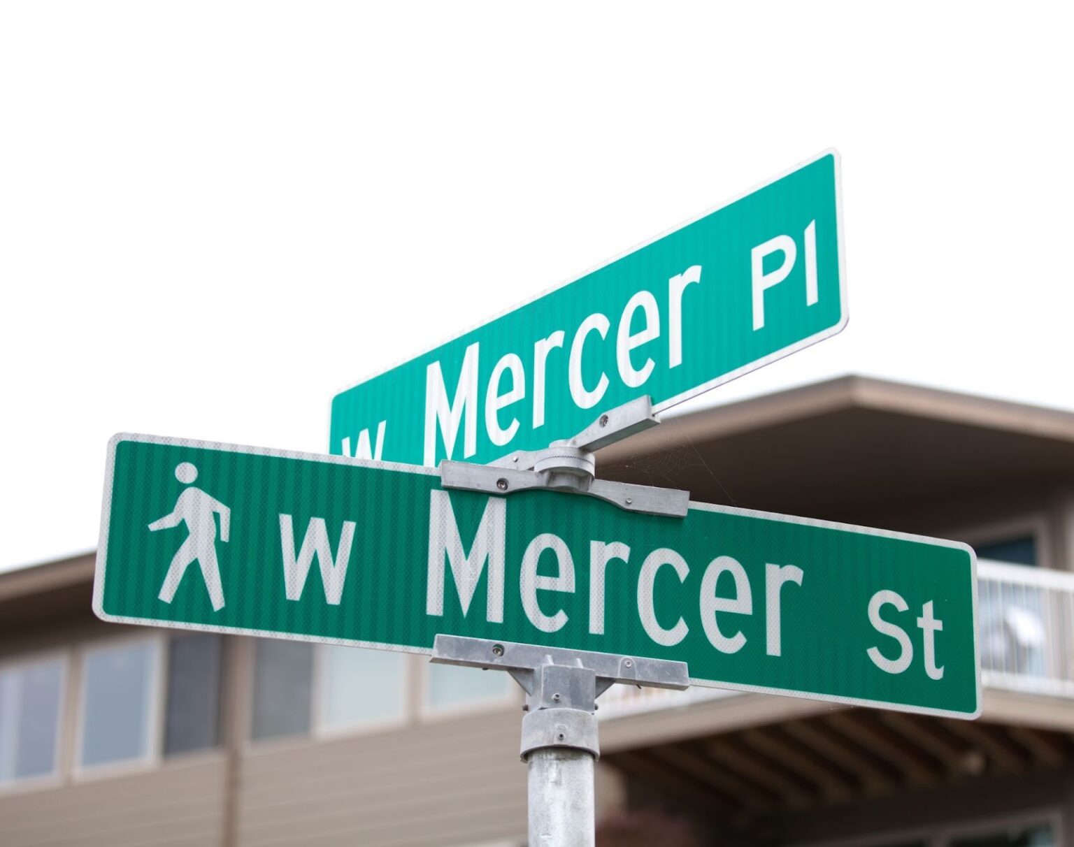 How to Install Street Signs at Intersections | MDSolutions
